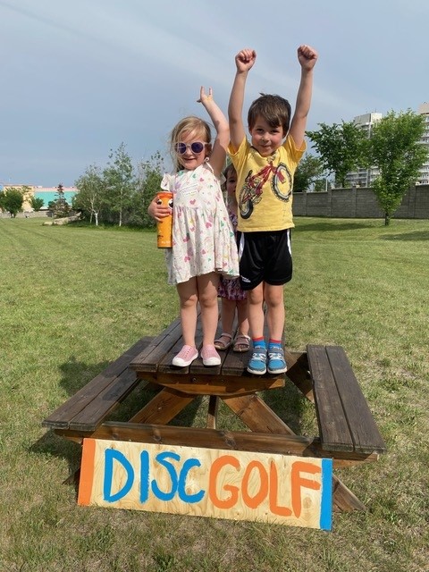 Meadowlark Park Disc Golf Course – ActivateYYC – Federation of Calgary ...